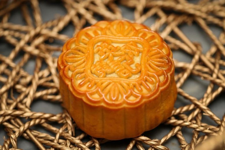 A Beginner's Guide to Moon cakes - Frnzyam Sterdam | Delicious Chat